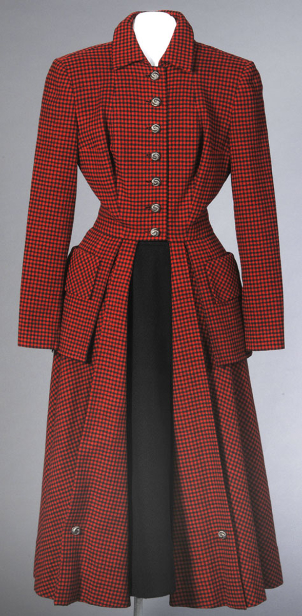 Costumes and Personal Effects Database