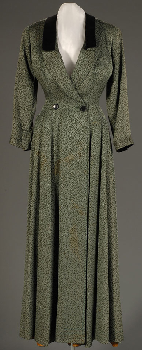 Costumes and Personal Effects Database